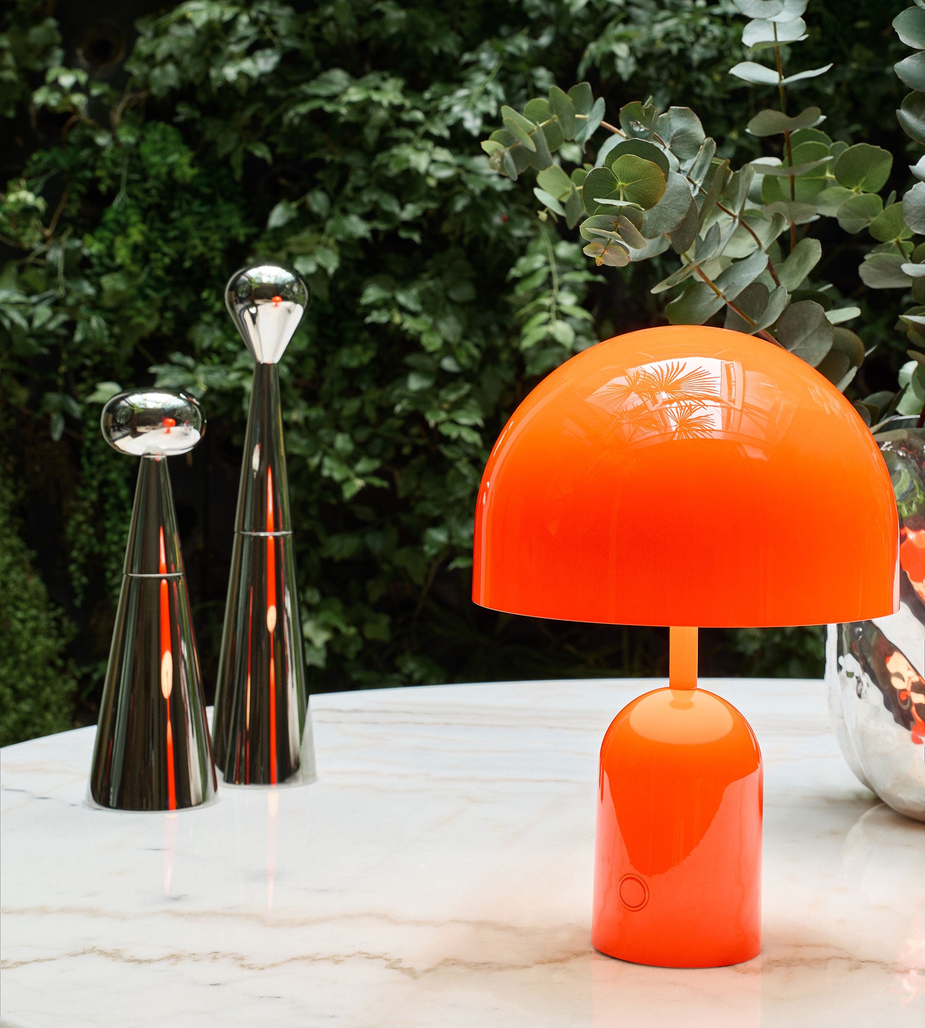 Shop Tom Dixon Bell Portable Lamp - Fluoro – Mecque